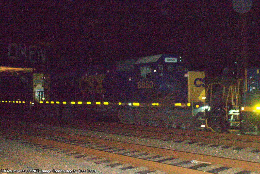 CSX SD40-2 8850 trails on Q418-23